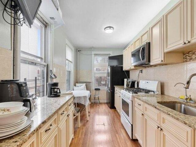 house with 4 bedroom, Jersey City NJ DLS101801395