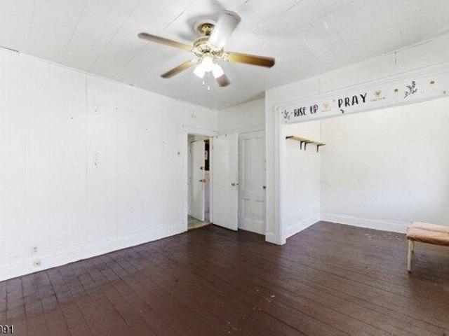 house with 4 bedroom, Jersey City NJ DLS101896859
