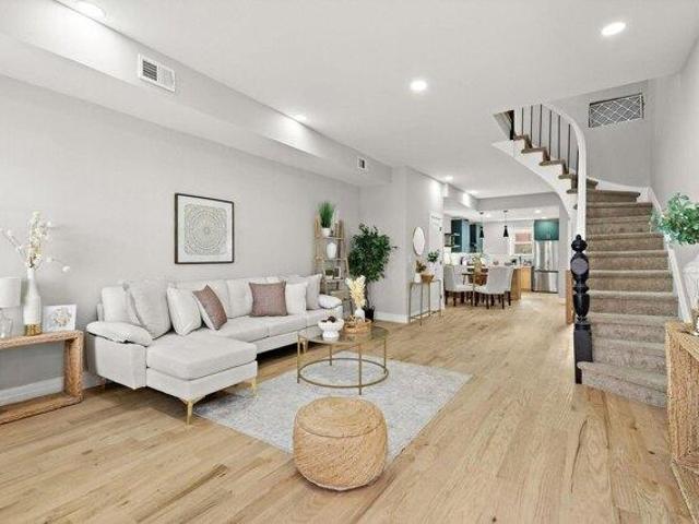 house with 4 bedroom, Jersey City NJ DLS102279692