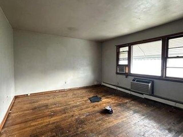 house with 4 bedroom, Jersey City NJ DS103185922