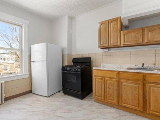 house with 4 bedroom, Jersey City NJ DS103621620