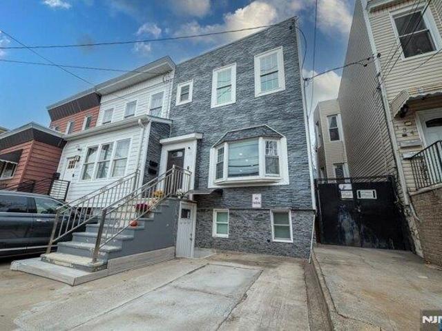house with 4 bedroom, Jersey City NJ DS104407454