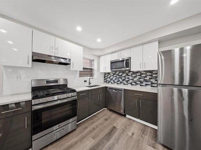 house with 4 bedroom, Jersey City NJ DS104409904