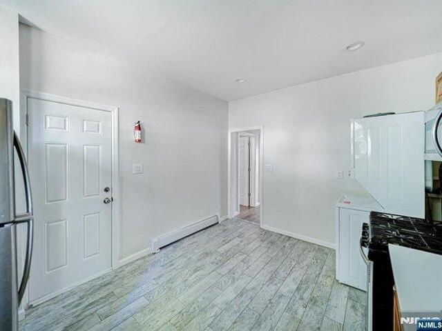 house with 4 bedroom, Jersey City NJ ES104604169