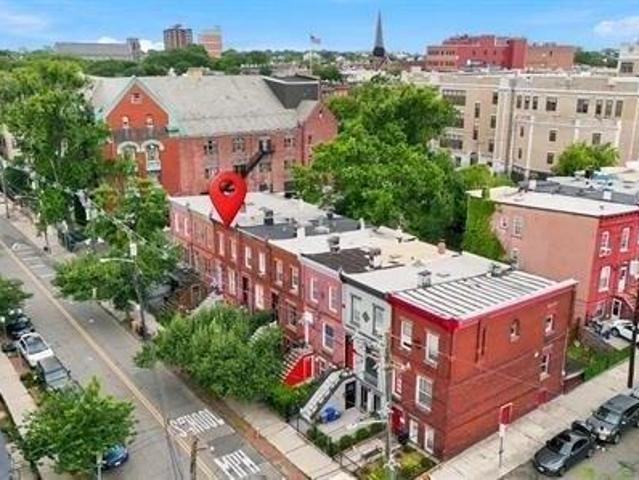 house with 4 bedroom, Jersey City NJ ES104758887