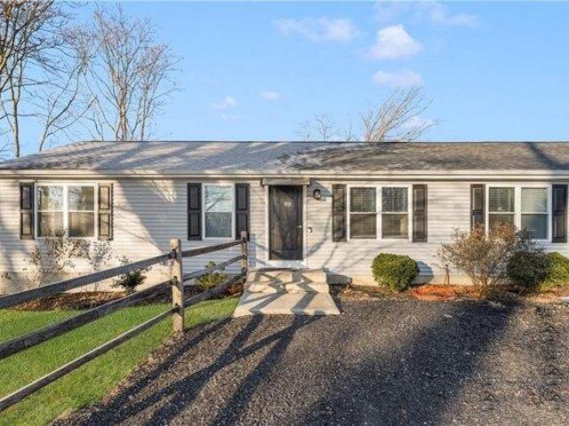 house with 4 bedroom, Johnston RI DS102778611