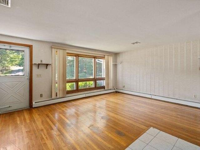 house with 4 bedroom, Johnston RI ES103849591