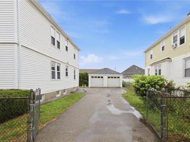 house with 4 bedroom, Johnston RI ES103966613