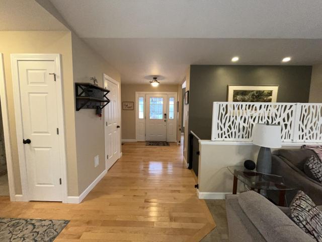house with 4 bedroom, Kalamazoo MI DS88186335