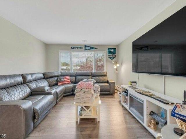 house with 4 bedroom, Kenilworth NJ DLS102562288