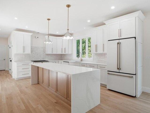 house with 4 bedroom, Kennebunk ME ES103885313