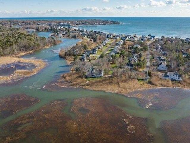 house with 4 bedroom, Kennebunk ME ES104810607