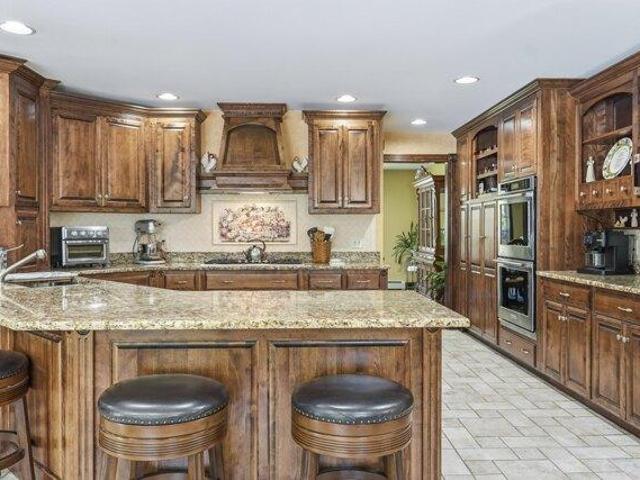 house with 4 bedroom, Kennebunk ME ES105094433