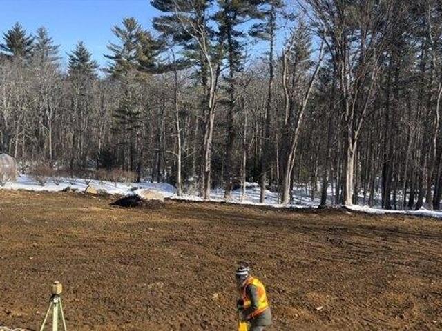 house with 4 bedroom, Kensington NH DLS101898050