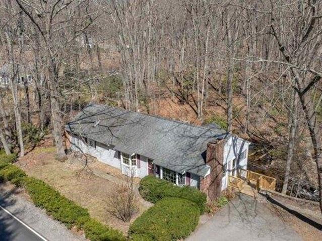 house with 4 bedroom, Kensington NH DS102670801