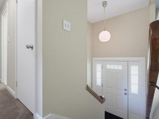 house with 4 bedroom, Kensington NH ES104848241