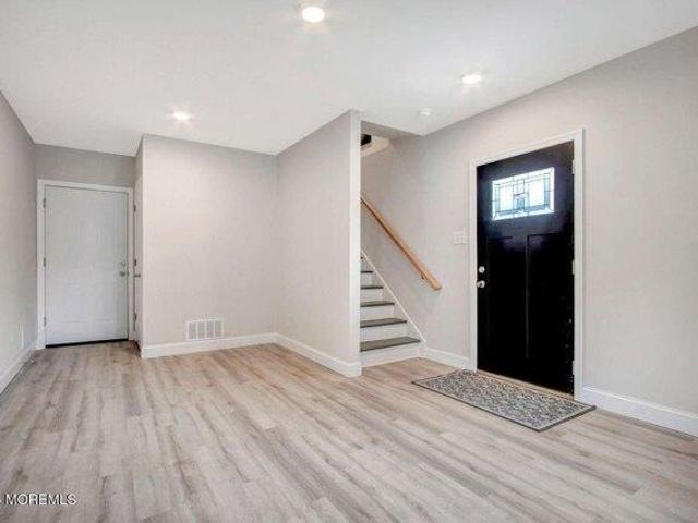 house with 4 bedroom, Keansburg NJ ES104441936