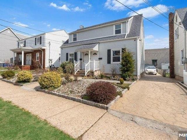 house with 4 bedroom, Kearny NJ DS104148221