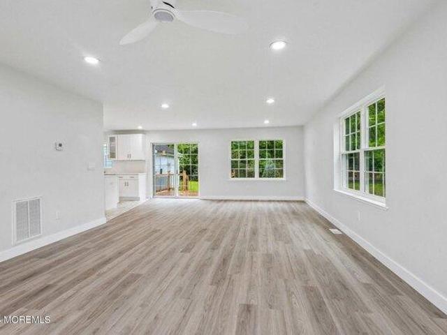 house with 4 bedroom, Keasbey NJ ES105172522