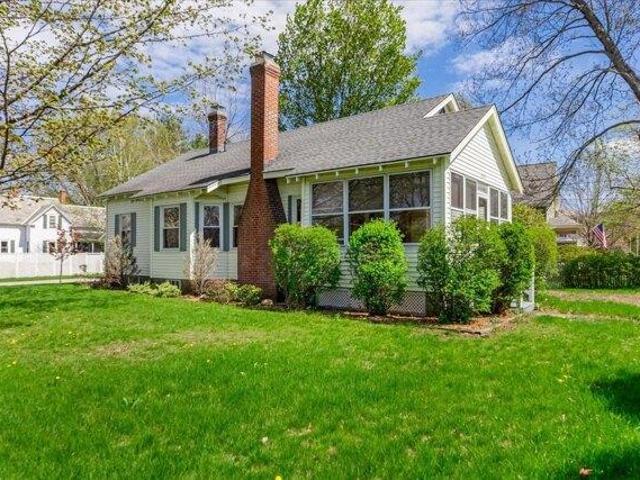 house with 4 bedroom, Keene NH DS102584311