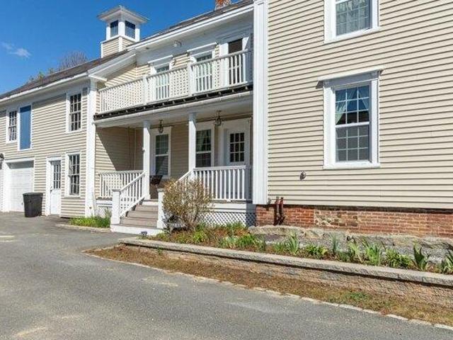 house with 4 bedroom, Keene NH ES103853015