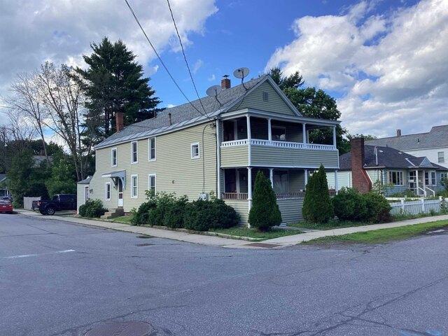 house with 4 bedroom, Keene NH ES103886412