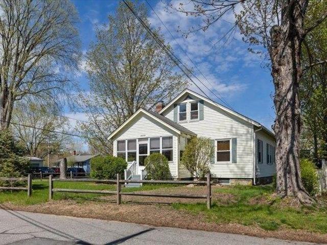 house with 4 bedroom, Keene NH ES103969481