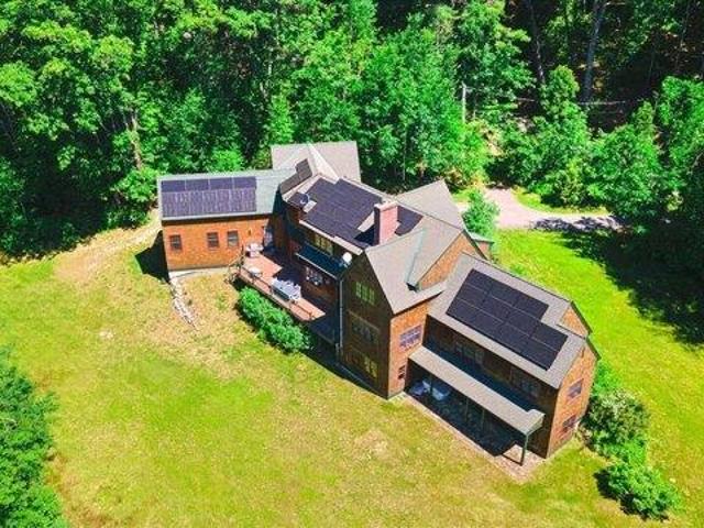 house with 4 bedroom, Keene NH ES104759751