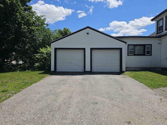 house with 4 bedroom, Keene NH ES105095126