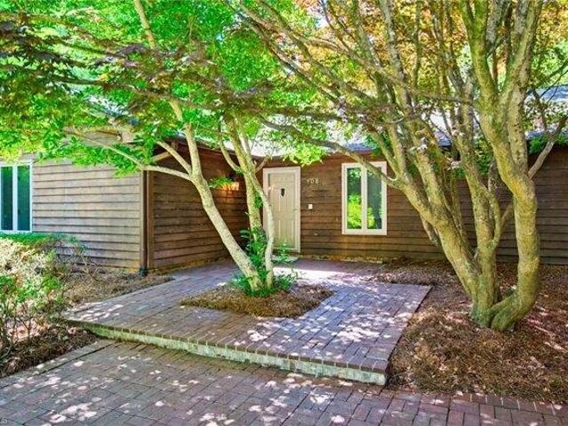 house with 4 bedroom, Kernersville NC ES103604184