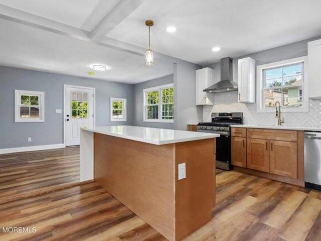 house with 4 bedroom, Keyport NJ ES105174671