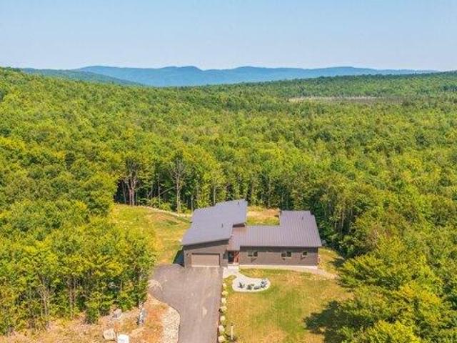 house with 4 bedroom, Kingfield ME ES105589097