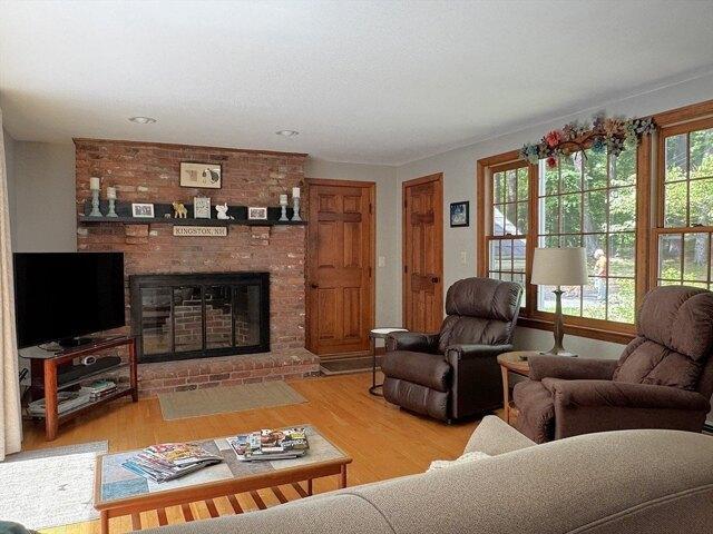 house with 4 bedroom, Kingston NH DS104266026