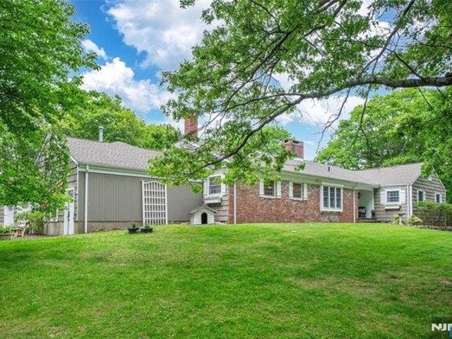 house with 4 bedroom, Kinnelon NJ DS102779485