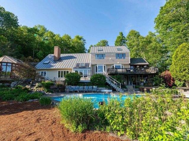 house with 4 bedroom, Killington VT ES104946403