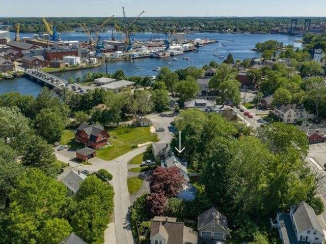 house with 4 bedroom, Kittery ME ES104543726