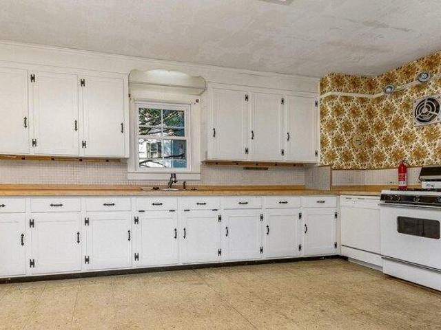 house with 4 bedroom, Kittery ME ES105105729