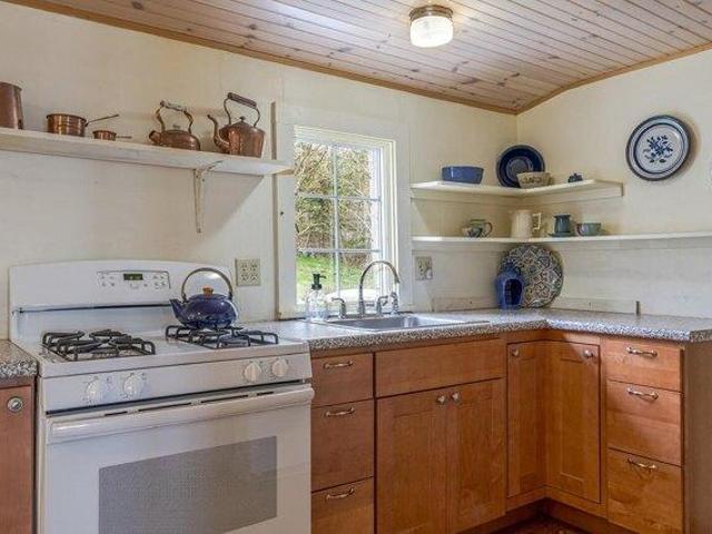 house with 4 bedroom, Lamoine ME ES103619540