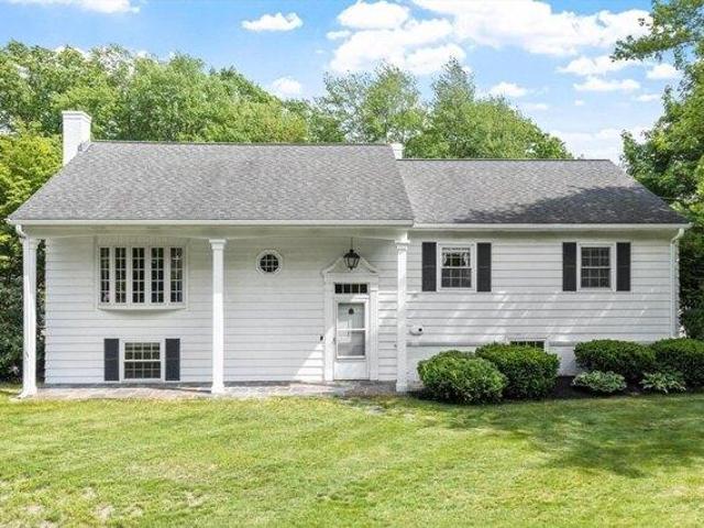 house with 4 bedroom, Lancaster MA ES103774337
