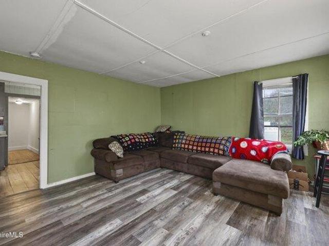 house with 4 bedroom, Lanesborough MA DLS102528766