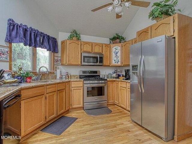 house with 4 bedroom, Lanoka Harbor NJ DLS102314889