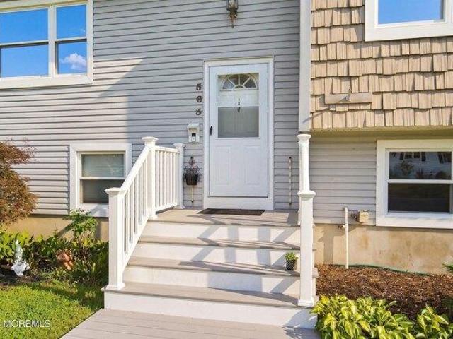 house with 4 bedroom, Lanoka Harbor NJ ES105191667