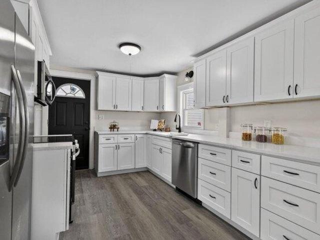 house with 4 bedroom, Laconia NH DLS101629164