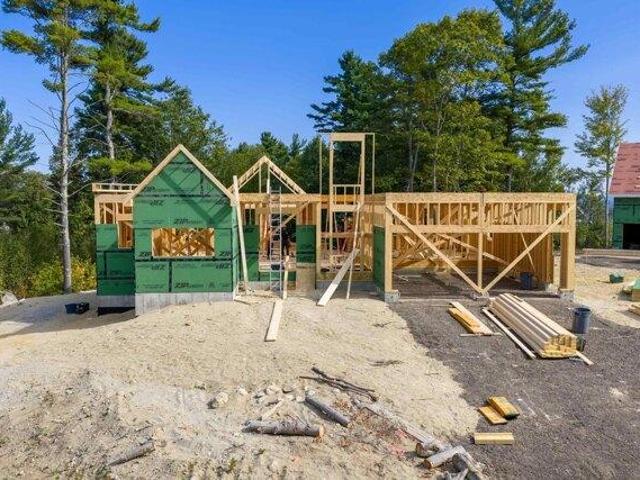 house with 4 bedroom, Laconia NH DLS101748190