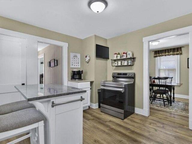 house with 4 bedroom, Laconia NH DLS102822795