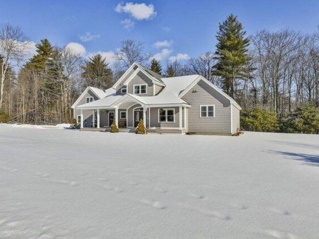 house with 4 bedroom, Laconia NH DS102632939