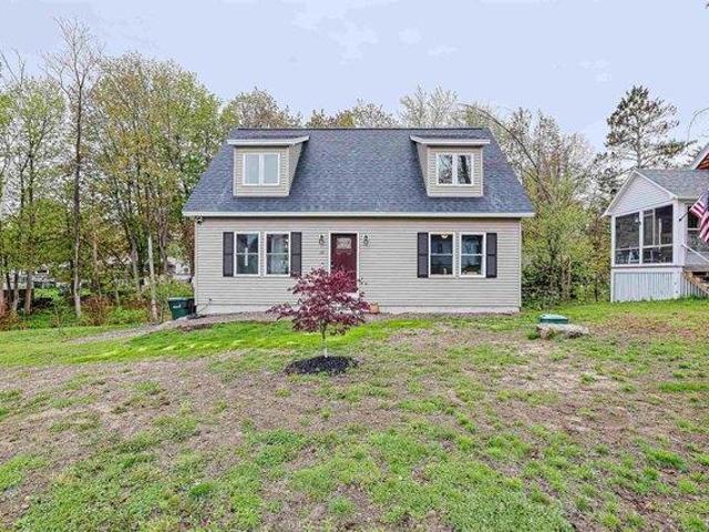 house with 4 bedroom, Laconia NH DS102776044