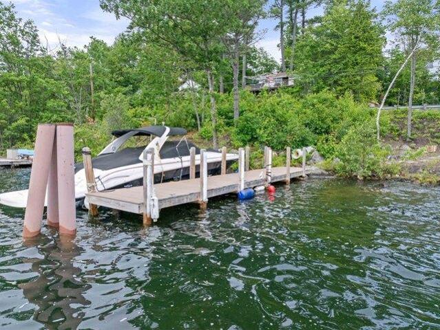 house with 4 bedroom, Laconia NH ES104045211