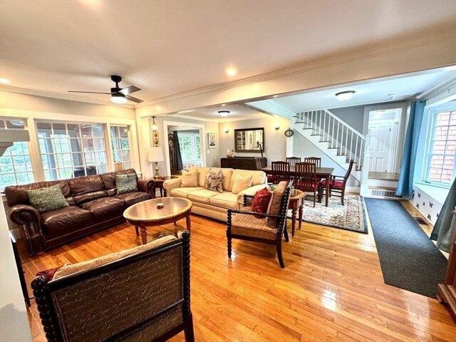 house with 4 bedroom, Laconia NH ES105104939