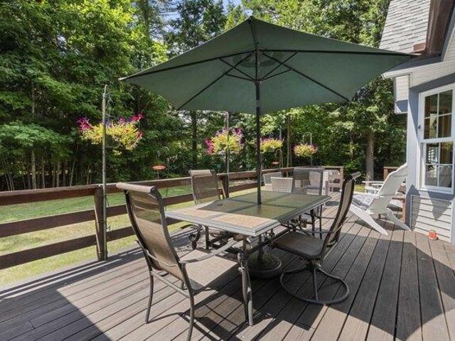 house with 4 bedroom, Laconia NH ES105204033